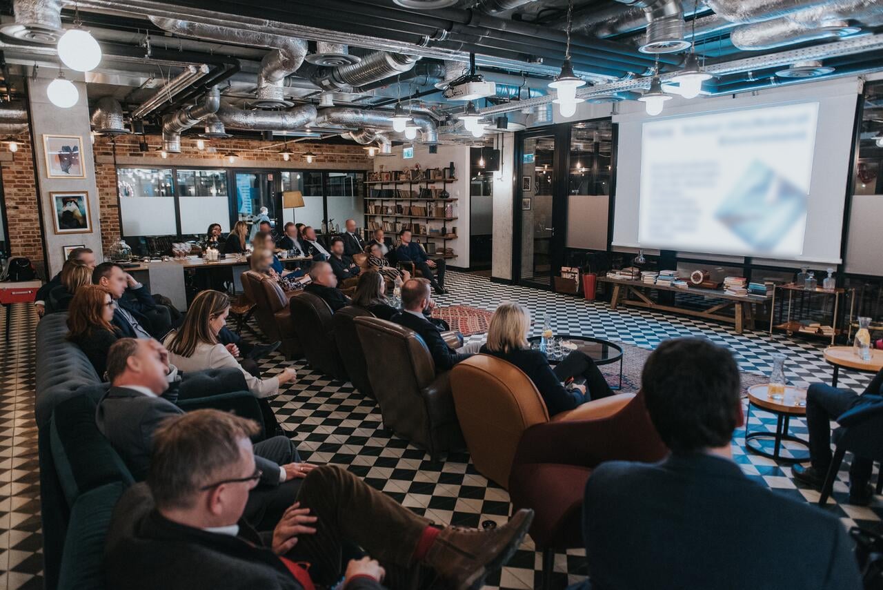 Sala konferencyjna Warszawa Centrum Hala Koszyki- sala na 50